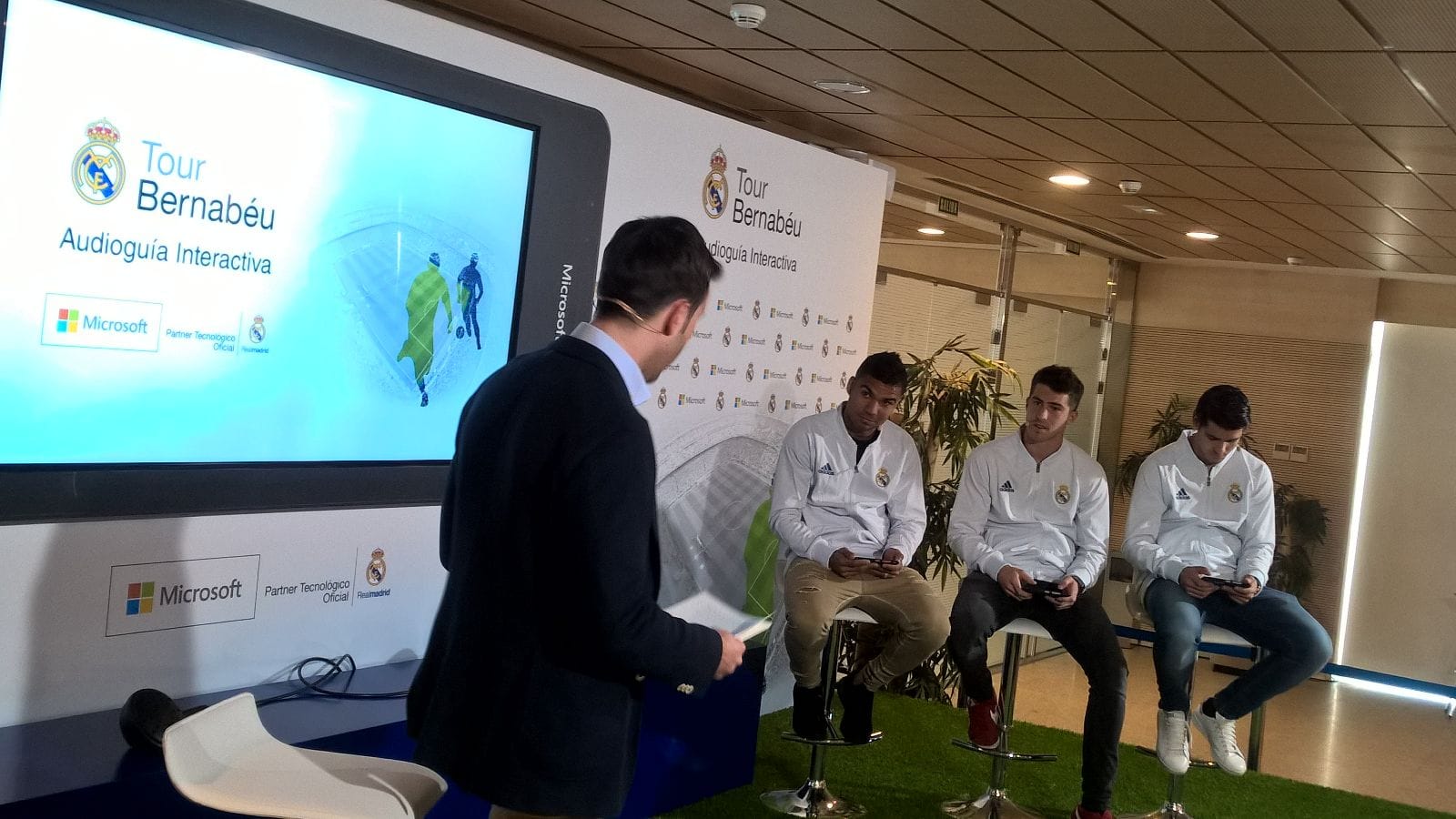 MICROSOFT: El Real Madrid C. F. y Microsoft lanzan la primera audioguía ...